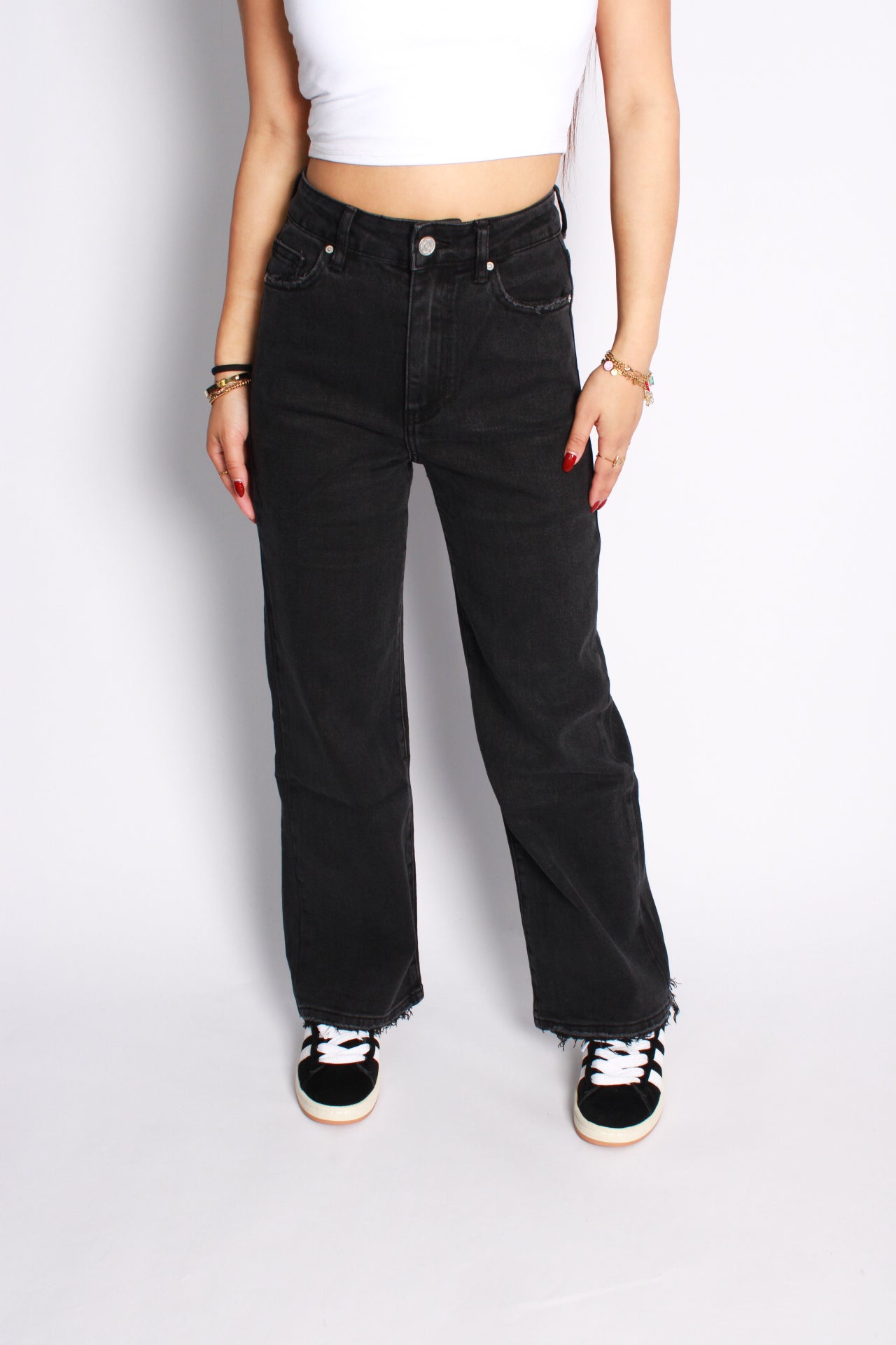 PETITE JEANS – CHUN