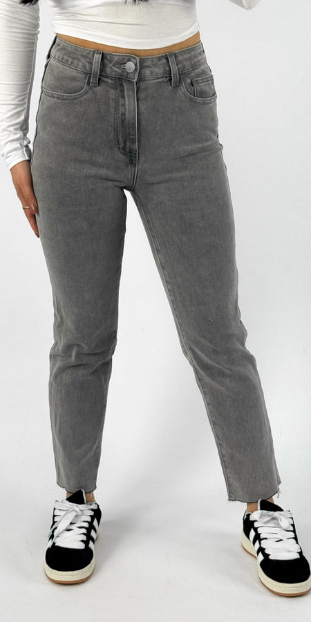 PETITE JEANS – CHUN